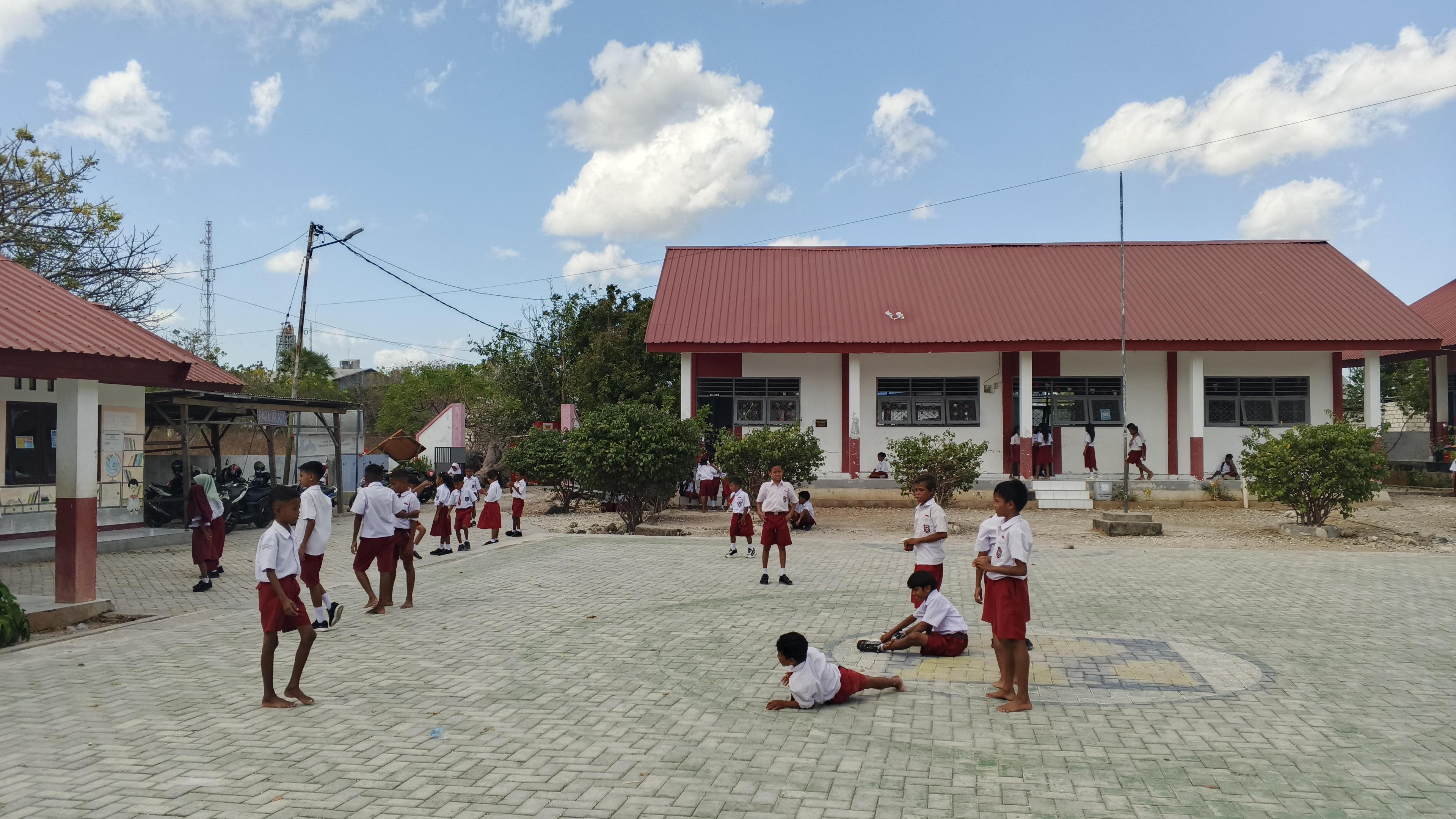 Ini Alasan Keluarga Andi Lau Segel SDN Tenau Ternyata Pemkot Kupang ...