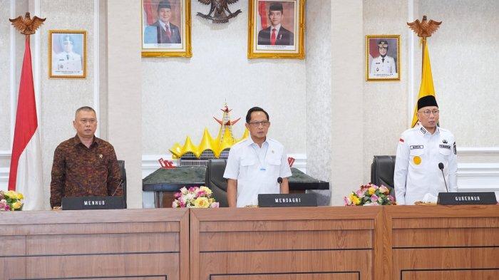 Gubernur Rahmat Mirzani Bahas Kesiapan Angkutan Lebaran 1446H Bersama Mendagri dan Menhub ...