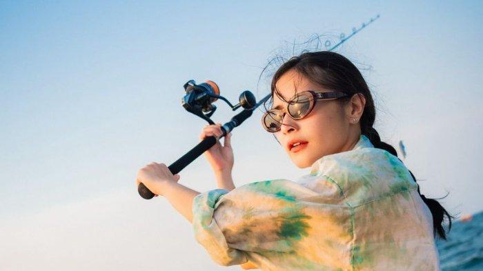 Prilly Latuconsina Pilih Melajang daripada Main-main Pacari Omara ...