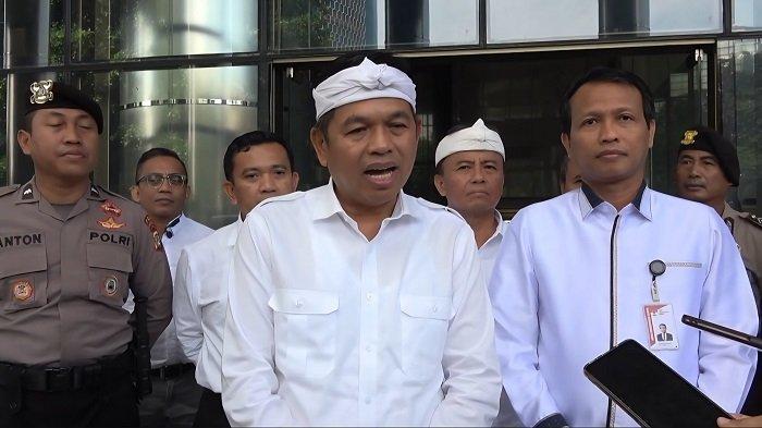 Alasan Sebenarnya Dedi Mulyadi Ogah Cabut SE Larangan Study Tour meski Didemo Sopir Bus ...