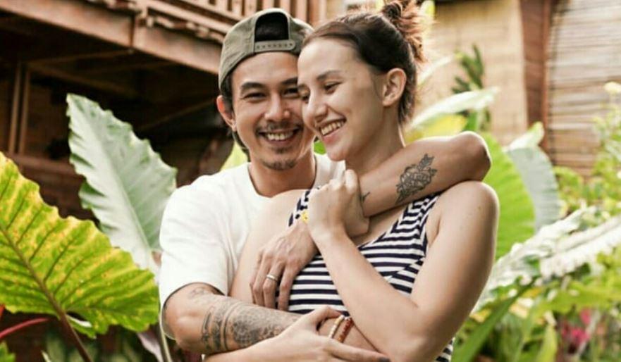 Setelah Gugat Cerai Fandy Christian, Dahlia Poland Hapus Foto ...