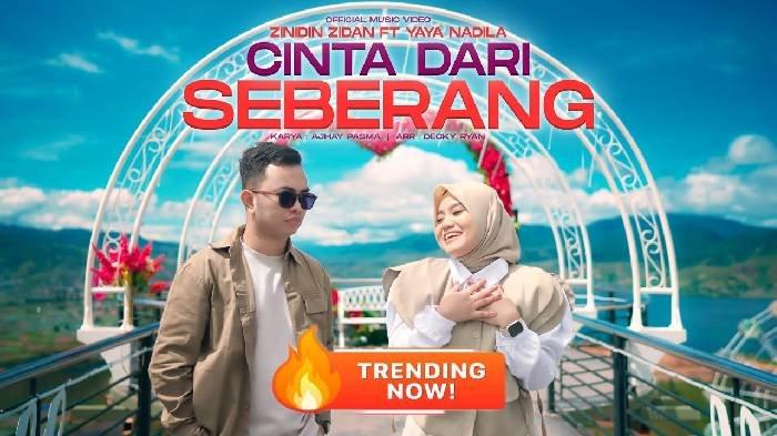 Lagu dengan Lirik 'Kupandang-pandang Adik dari Seberang' Trending di ...