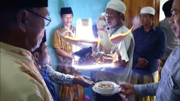 Mengenal Molang Areh, Tradisi Merayakan 40 Hari Kelahiran Sebagai ...