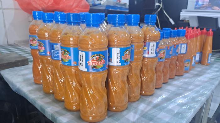 Pedas Rasanya Manis Untungnya, Cerita Sukses UMKM Lombok Kuning Simpati ...