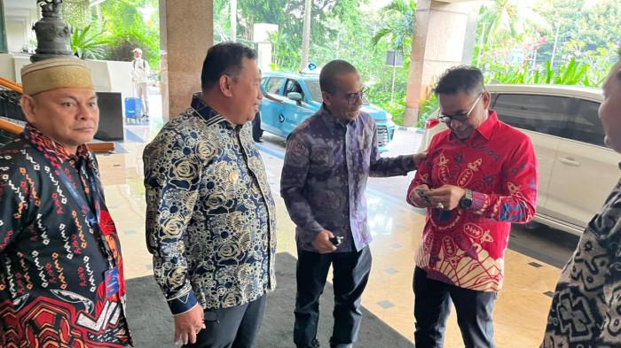 Irwan Adnan Langsung ke Bandara Usai Terima Penghargaan Loka Cita Fest ...