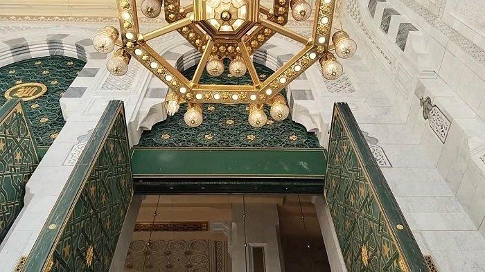 Gate 100 Jadi Ikon Baru Masjidil Haram, Pintu Raksasa Berarsitektur ...