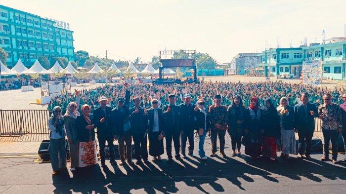 Ribuan Mahasiswa Baru Universitas Megarezky Resmi Dikukuhkan - Tribun ...