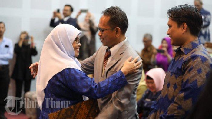 Fadiah Machmud Raih Gelar Doktor Dengan Predikat Cumlaude - Tribun-timur.com