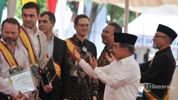 Air Mata Menetes, JK: Rasa Bersatu Kita Kuat Saat Sedih - Tribun-timur.com