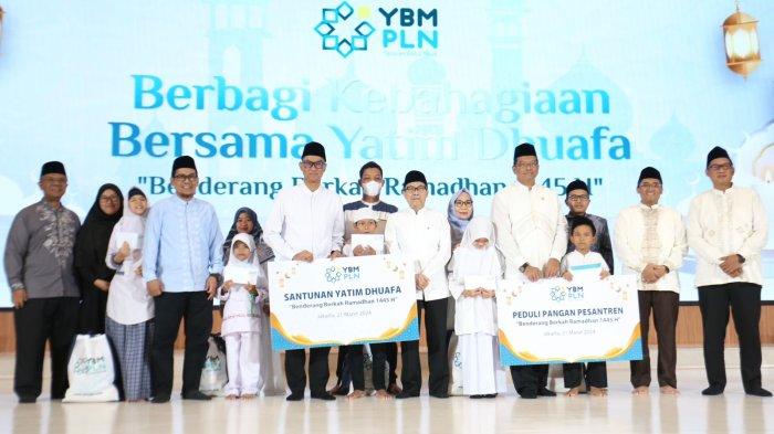 Berbagi Kebahagiaan, YBM PLN Salurkan Bantuan Anak Yatim, Dhuafa Hingga Kaum Difabel - Tribun ...