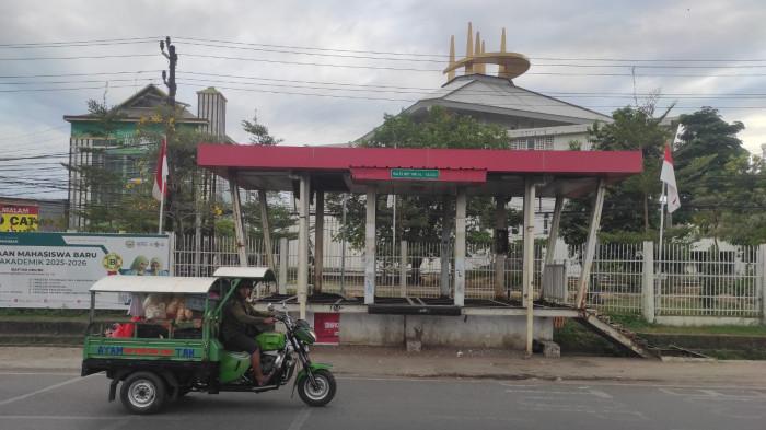 154 Halte Bekas BRT Tak Bisa Dipakai, Tak Sesuai Spesifikasi Bus ...
