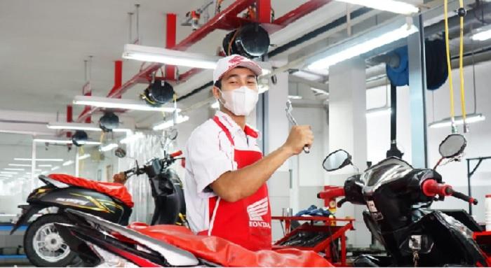 Manfaat Servis di Honda AHASS, Peralatan Lengkap hingga Teknisi ...