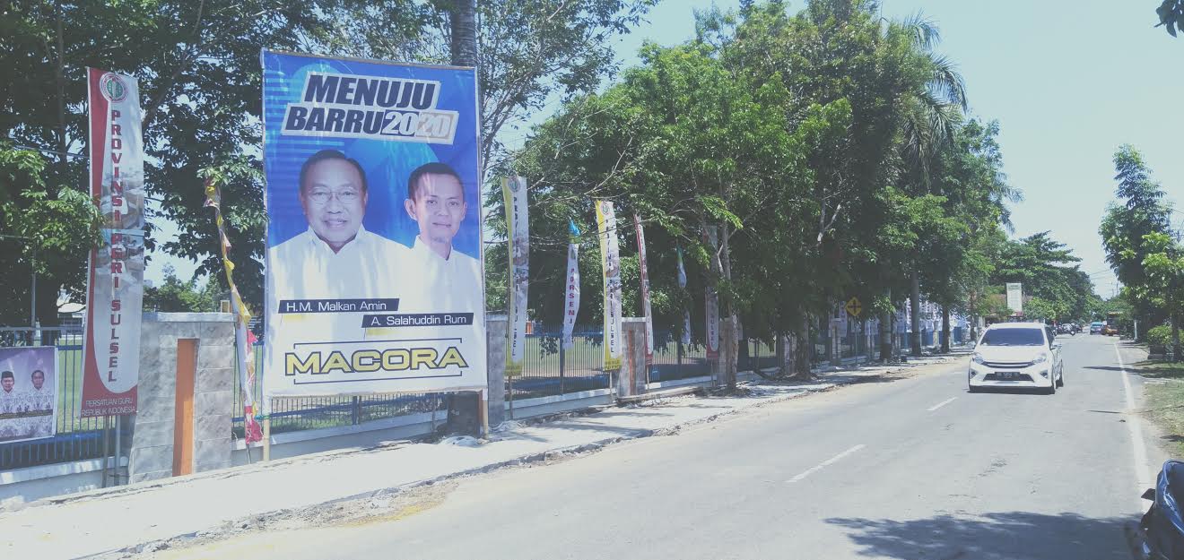 Baliho Malkan Amin - Salahuddin Rum Mulai Bertebaran di Barru, Tanda ...