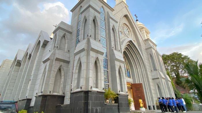 Gereja Katedral Hati Tersuci Maria Manado, Simbol Iman, Sejarah, dan ...