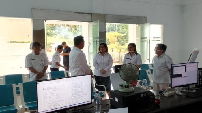 Kunjungi RSUD Mitra Sehat, Wabup Minahasa Tenggara Fredy Tuda Ingatkan ...