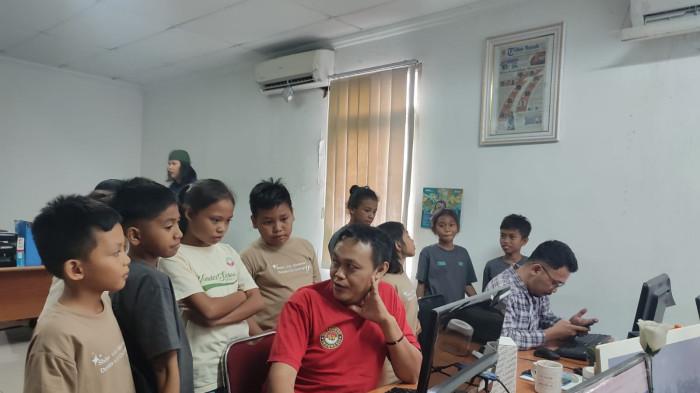 Siswa SD Wonder School Manado Kunjungi Tribun Manado, Belajar Jurnalis ...