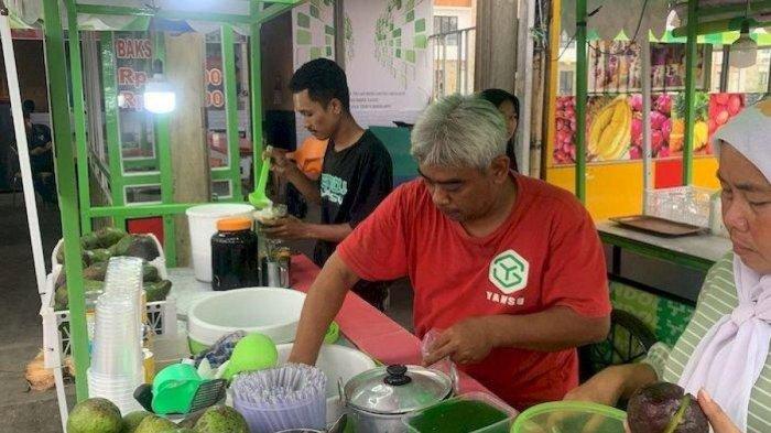 Sosok Yanto Sugianto, Penjual Es Cendol Viral Calonkan Diri Jadi Bupati Cianjur, Profesi Lama ...