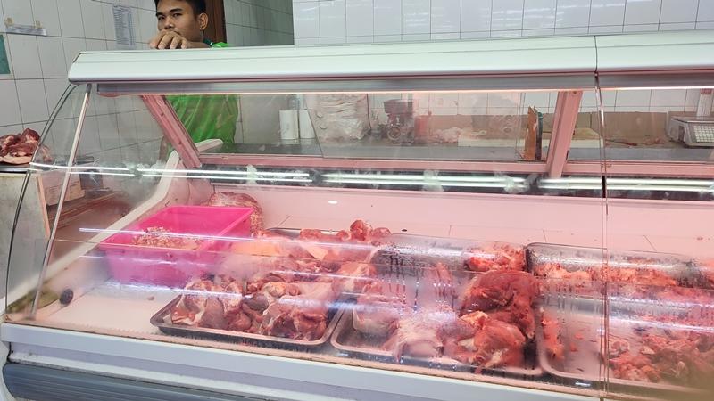 Harga Daging Babi di Pasar Swalayan Manado Sulawesi Utara Tembus Rp 80 ...