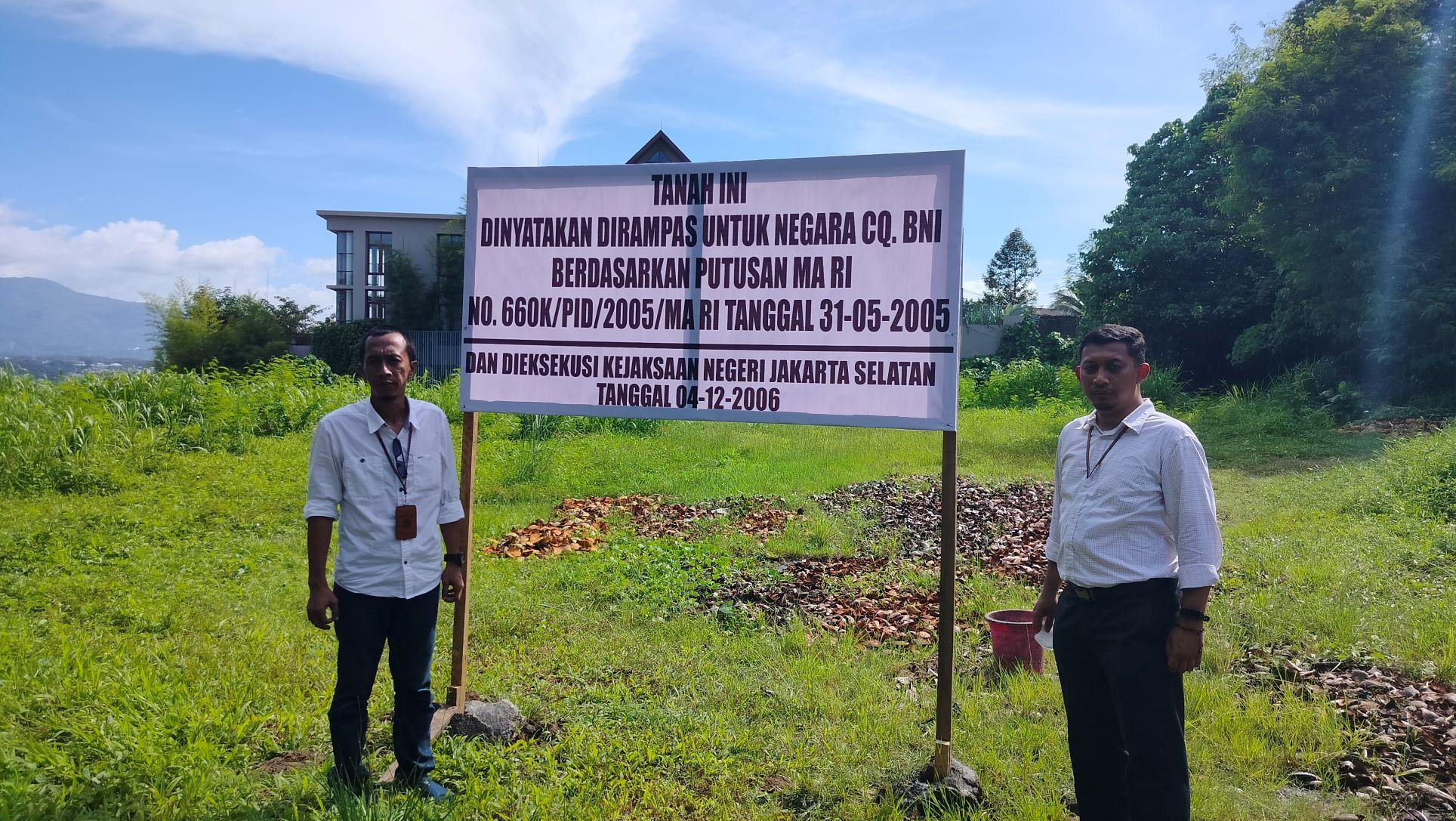 Resmi Pasang Plang, Bank BNI Tegaskan Tanah John Hamenda di Manado ...