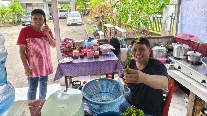 Kisah Pasutri Jemmy Runtu dan Magdalena Sumigar, Hadirkan Kantin Murah Meriah di Manado ...