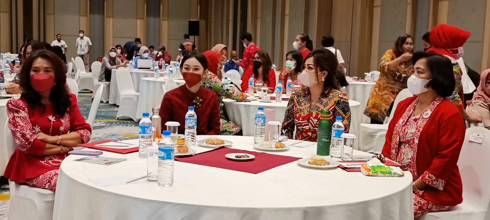 Rita Tangkudung: Dekranasda Bitung Tengah Mengembangkan Desain Kain ...