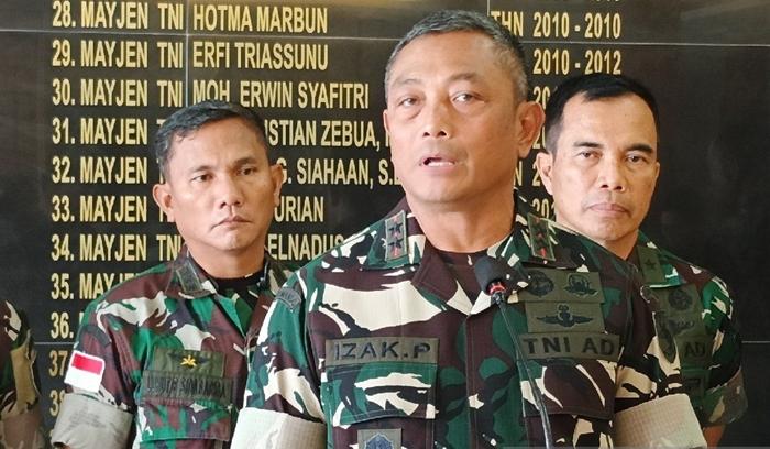 TNI Jelaskan Kronologi Prajurit Aniaya Anggota KKB Papua yang Viral ...