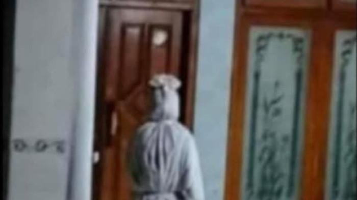 Heboh Kemunculan Pocong di Nguling Pasuruan, Diburu Warga Sembari Bawa ...