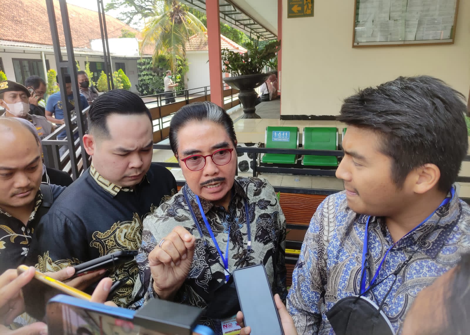 Hotma Sitompoel: Yakin JEP Founder Sekolah SPI Divonis Bebas Dari ...