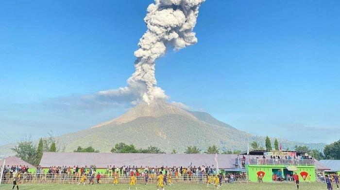 Gunung Lewotobi Laki-laki Meletus, Tewaskan 9 Warga NTT - Tribun-medan.com