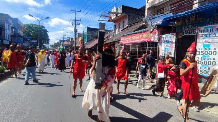 Ratusan Jemaat Gereja Paroki Maria Pertolongan Orang Kristen Ramaikan ...