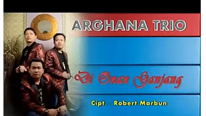 Lirik Lagu Batak Di Onan Ganjang yang Dipopulerkan oleh Arghana Trio - Tribun-medan.com
