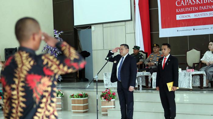 BUPATI Pakpak Franc Bernhard Tumanggor Buka Pemusatan Pendidikan dan ...
