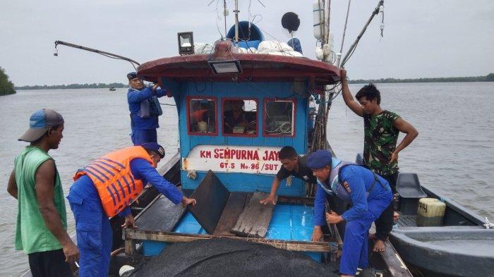 Antisipasi Cuaca Ekstrem, Sat Polairud Polres Tanjungbalai Patroli Ingatkan Nelayan untuk ...