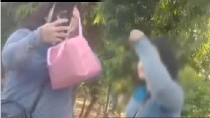 VIRAL Driver Ojol Adu Mulut dengan Penumpang, Ogah Pakai Helm karena Rambutnya Basah: Gak Mau ...