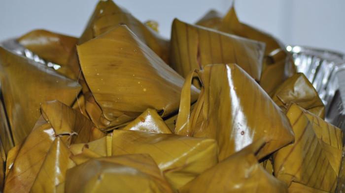 Resep Lapet, Kue Kukus Daun Pisang Warisan Leluhur yang Menggugah ...