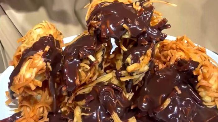 Resep Pisang Coklat Rambutan, Dessert Viral yang Bikin Ketagihan ...