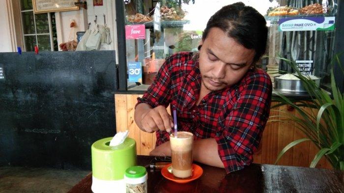 TRIBUN-MEDAN-WIKI: Teh Susu Telur, Minuman Berkhasiat Penambah Stamina ...