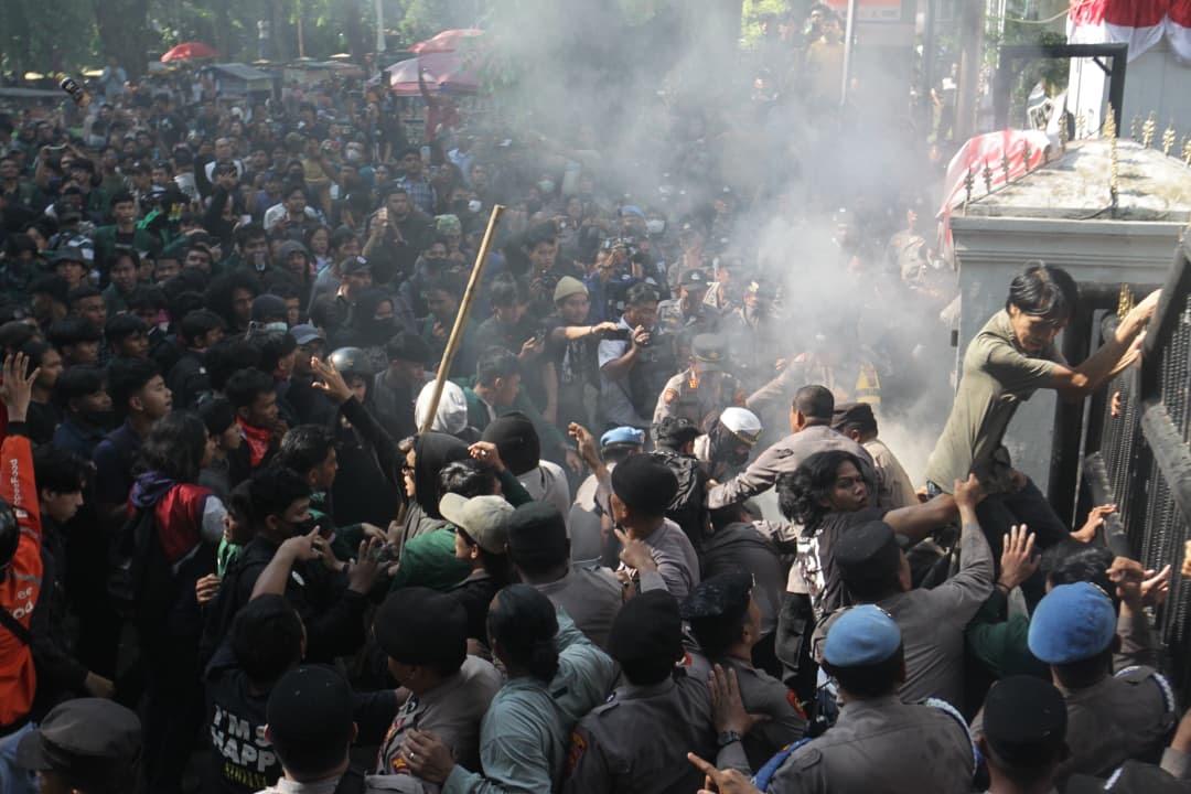 BEM Seluruh Indonesia Kecam Penangkapan 44 Mahasiswa di Sumut, Sebut ...