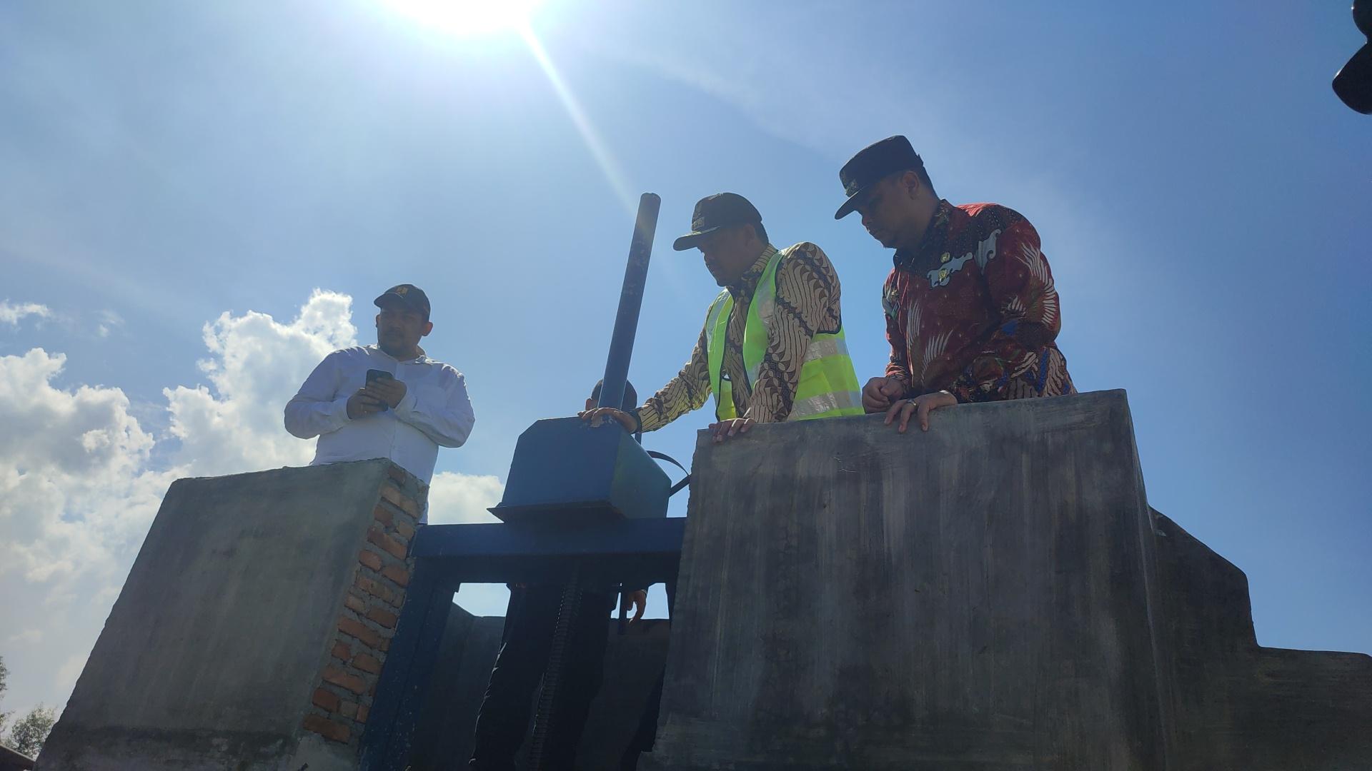 Selesai Dibangun Kementerian PUPR, Bobby Nasution Tinjau Rumah Pompa ...