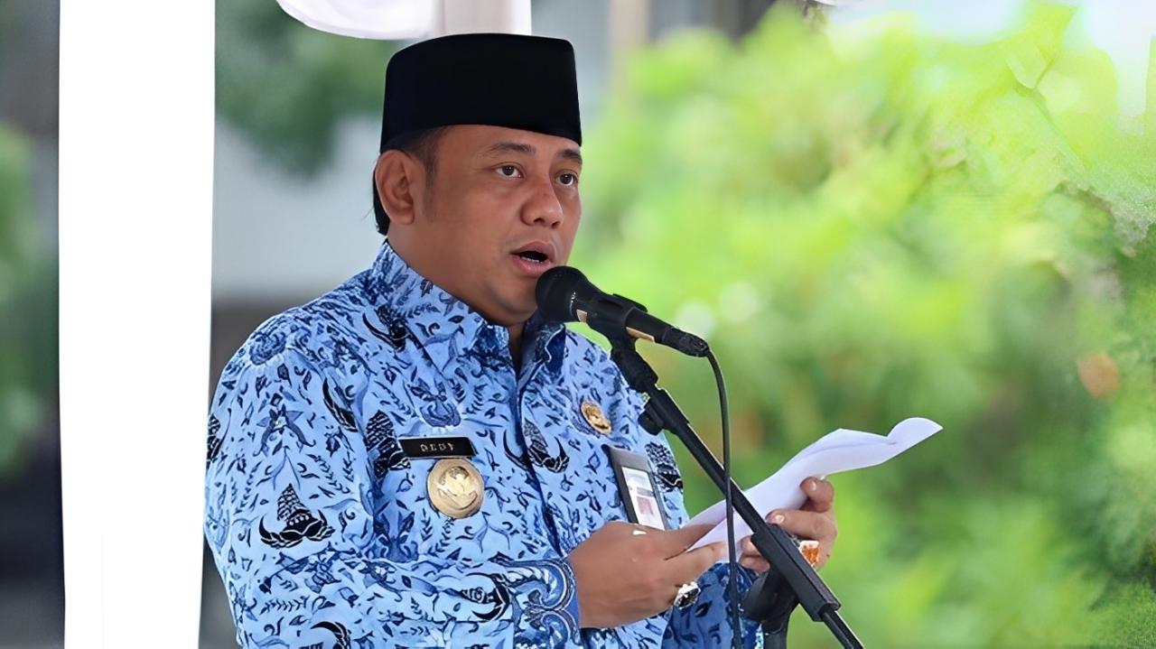 Dedy Yon Supriyono, Wali Kota Tegal yang Baru Nikahi Gadis Pujaan Punya ...