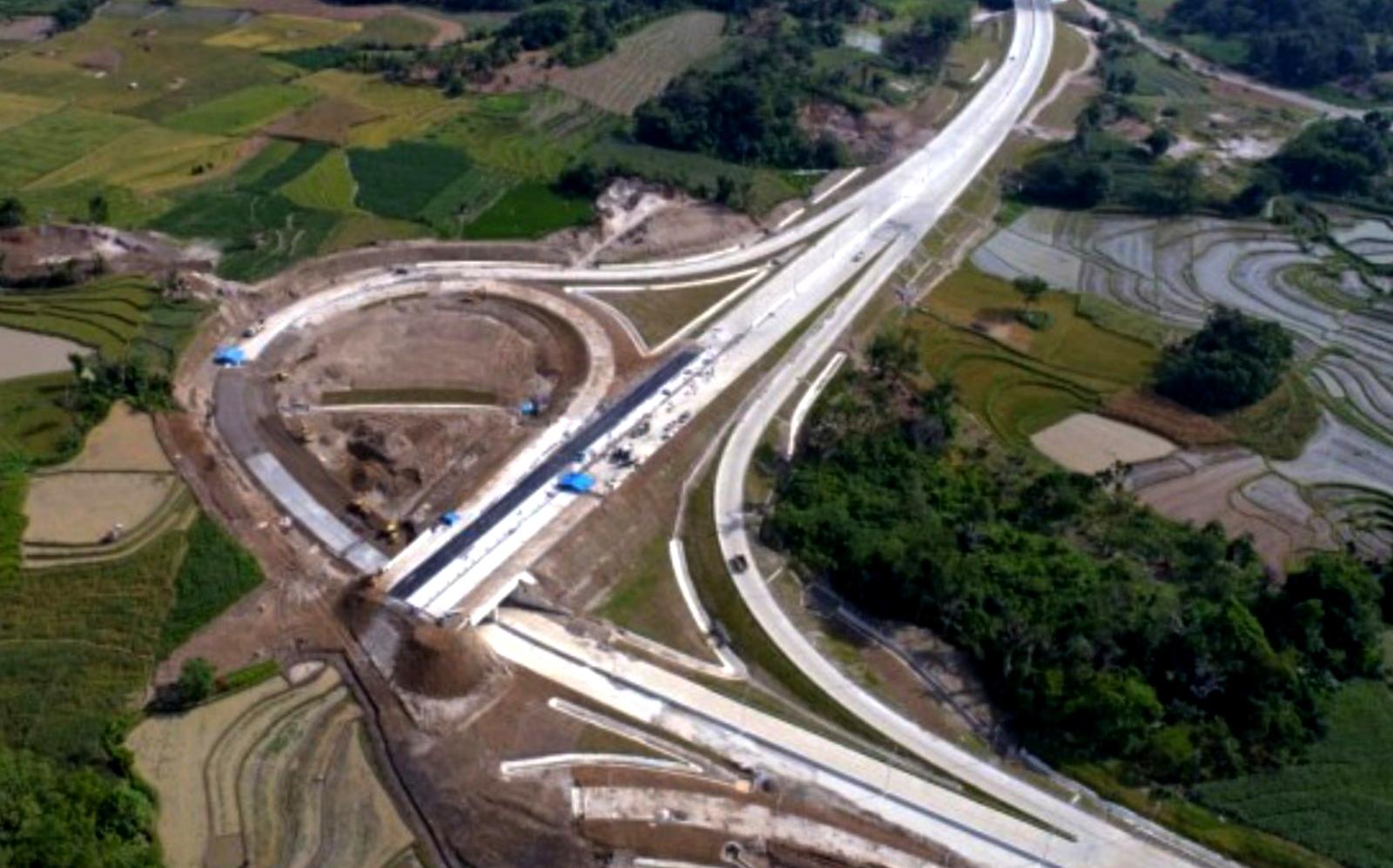 JALAN TOL Kuala Tanjung - Tebing Tinggi – Parapat, Danau Toba Segera ...