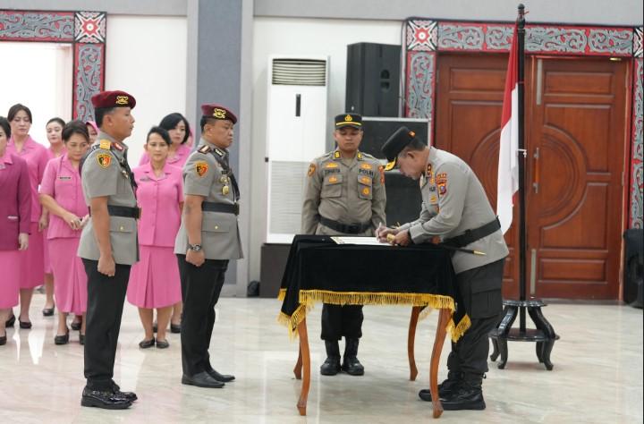 Kombes Ricko Taruna Mauruh Resmi Gantikan Brigjen Sumaryono Jadi ...