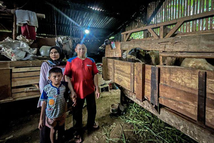 SOSOK Sukiman, Tidur di Kandang Domba dengan Keluarga, Hidup Memprihatinkan, tak Pernah Dapat ...