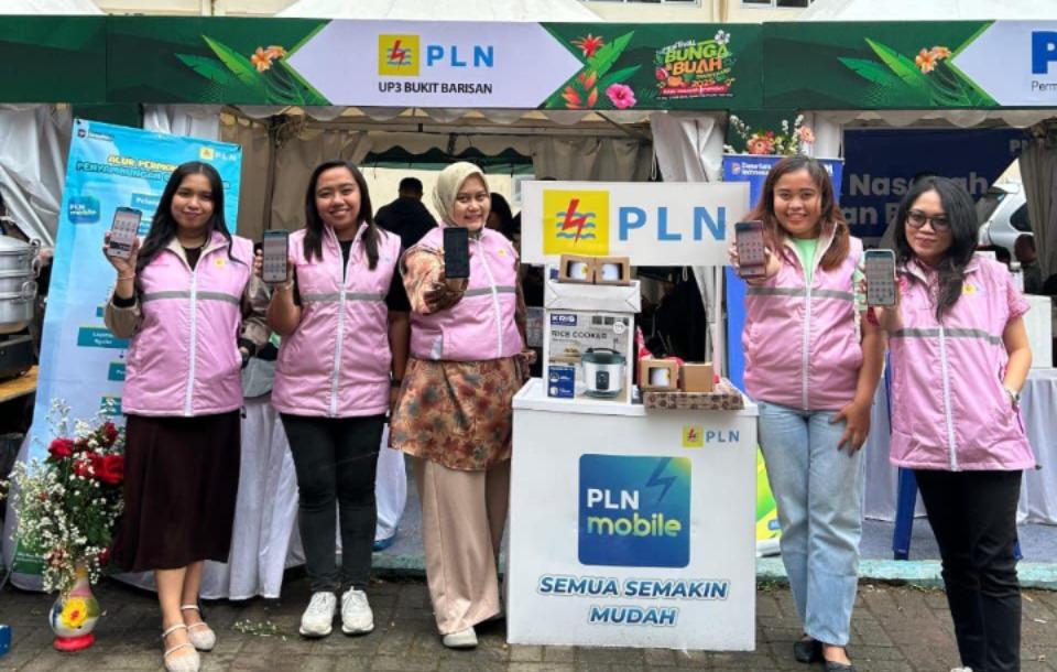 PLN UID Sumut Kenalkan Digitalisasi Lewat PLN Mobile di Festival Bunga ...