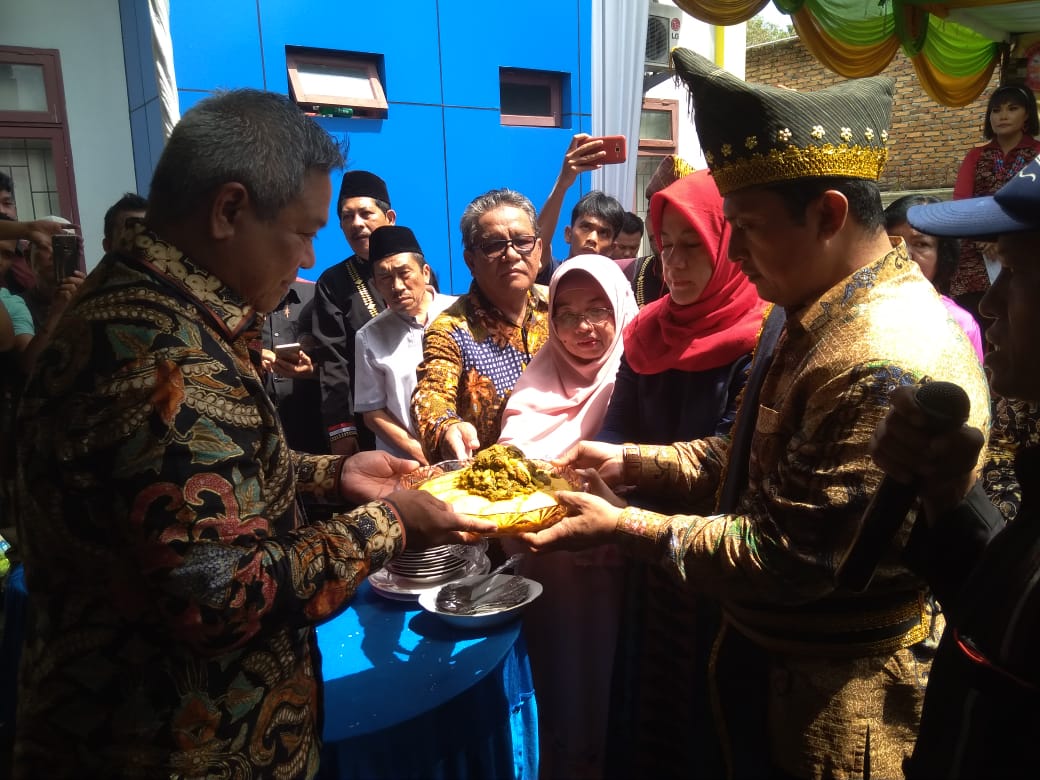 Pelleng, Makanan Tradisional Khas Suku Pakpak yang Terbuat dari Nasi ...