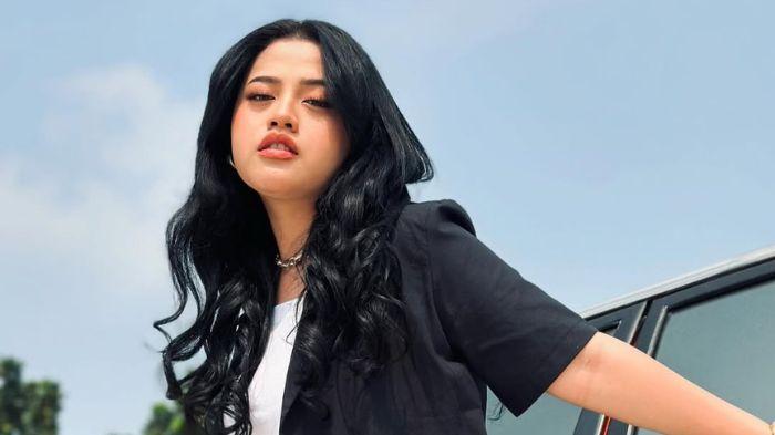 Profil Shabrina Indonesian Idol, Calon Bintang Baru dalam Dunia Tarik ...