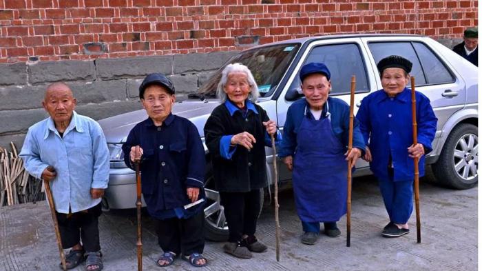 Kenali Apa Itu Achondroplasia, Penyebab Anak Menjadi Cebol - Halaman ...