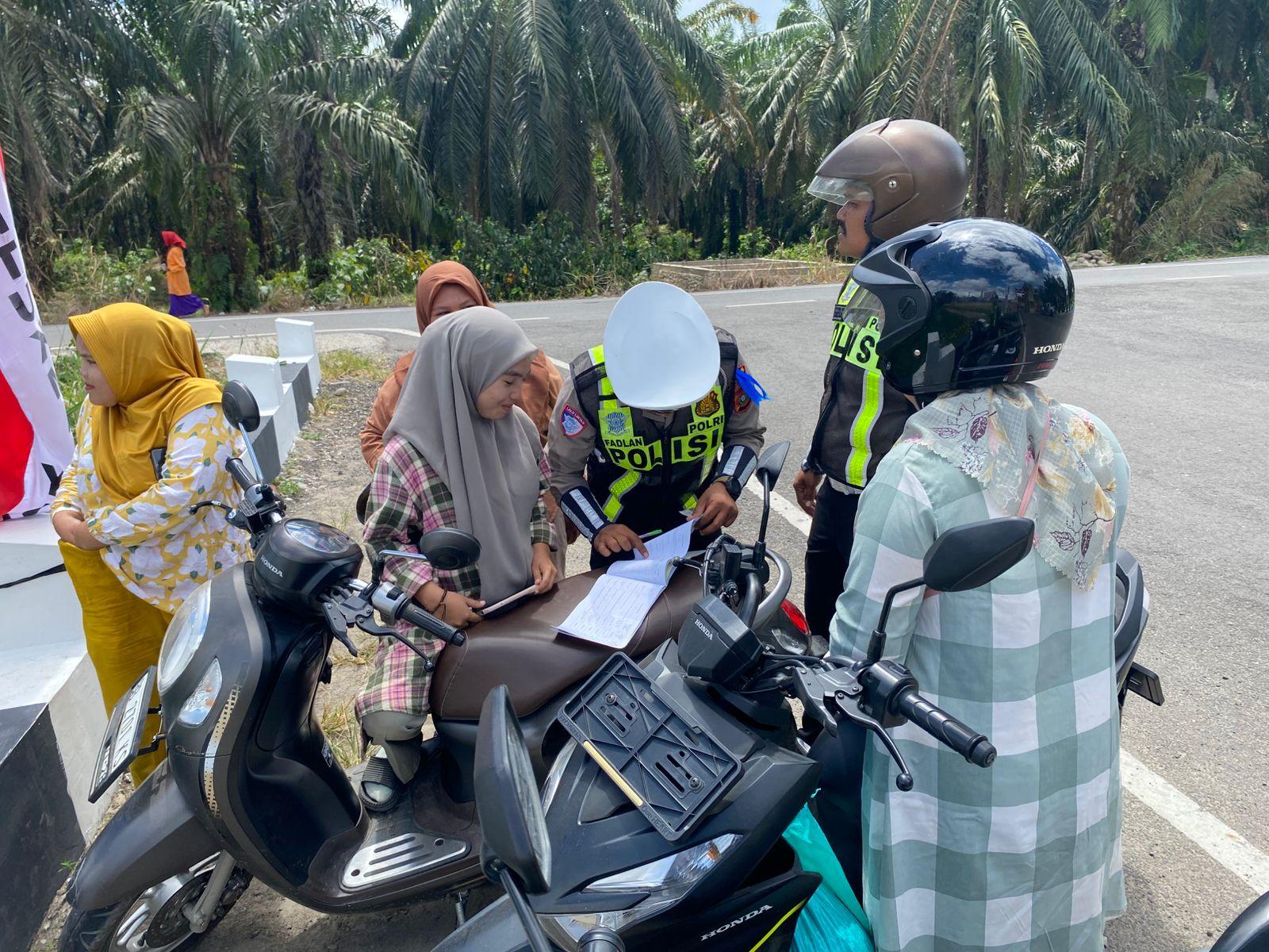 Hari Pertama Operasi Patuh Toba 2025, Polres Palas Tilang Enam Pelanggar di Jalinsum - Tribun ...