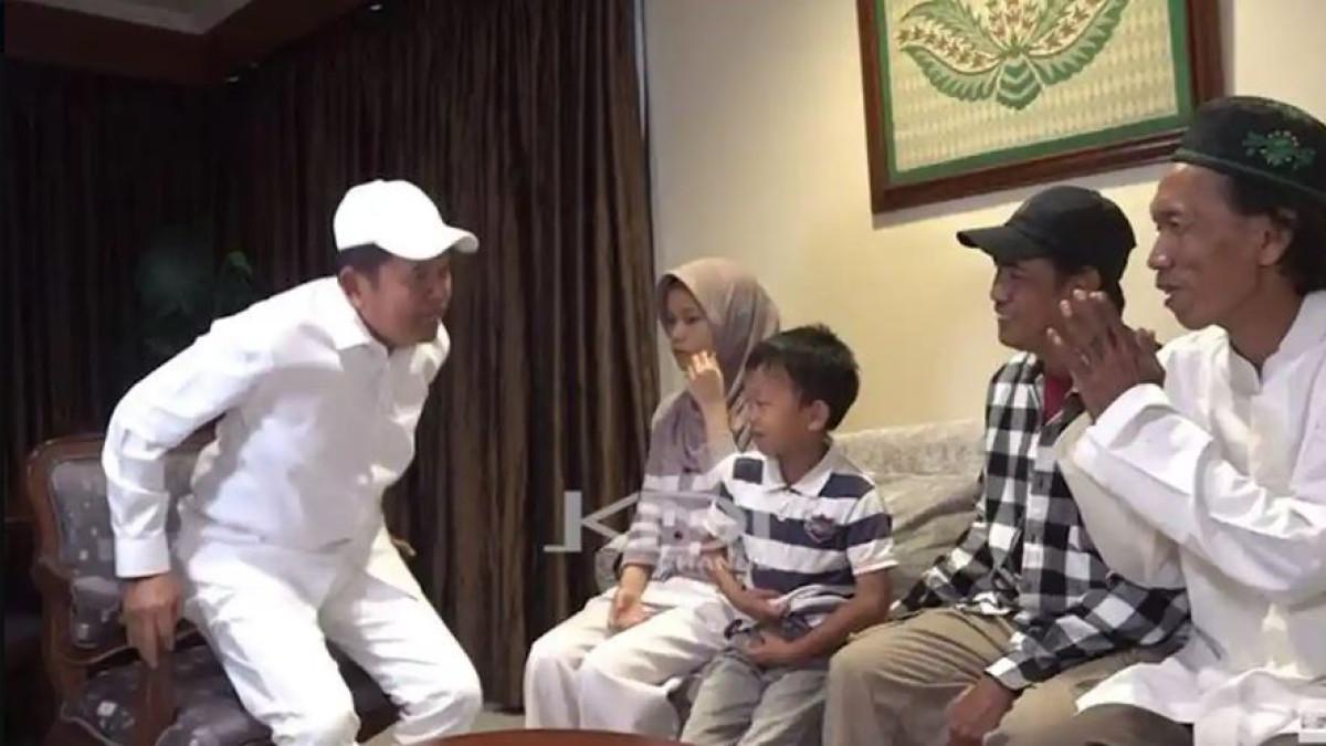 Dimarahi Dedi Mulyadi Gegara Bohong, Suderajat Penjual Es Kue ...