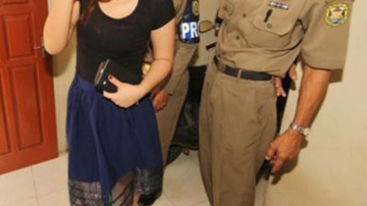 Sosok Lurah di Kolaka Digerebek Istri dan Anak di Kamar Kos Bareng Gadis, Melawan saat Dipergoki ...